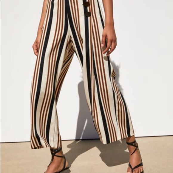 Zara | Pants & Jumpsuits | Zara Drapery Wideleg Pullon Cropped Pants M ...